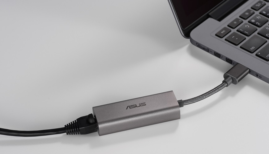 Where do I plug my USB drive into my laptop? – A-Accessories Help Center